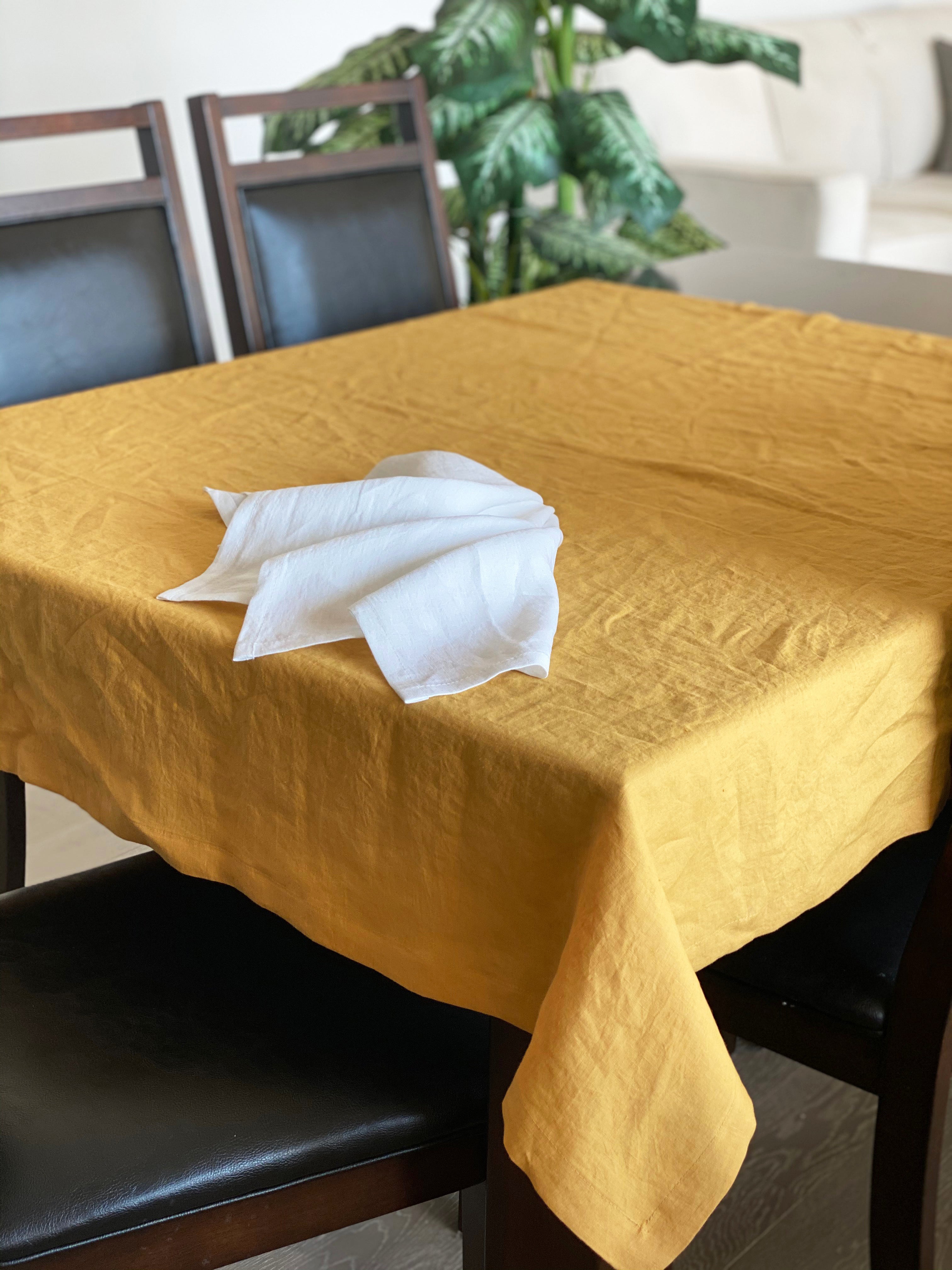 Table Cloth and Runner – Lillicity Linen